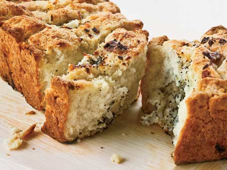 Pull-Apart Cheesy Onion Bread Recipe - AOL