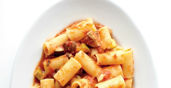 Fresh Rigatoni with Bolognese Sauce Recipe - AOL