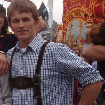 Christian is on Couchsurfing! | Couchsurfing