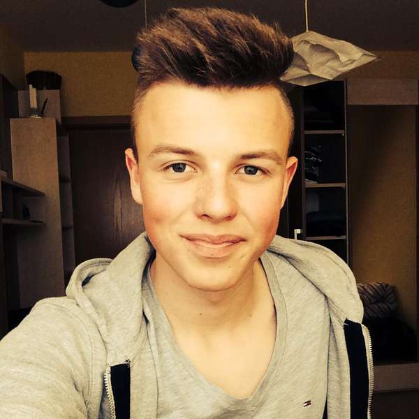 Julian is on Couchsurfing! | Couchsurfing