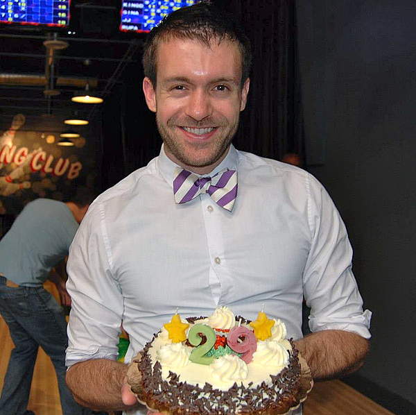 Derek is on Couchsurfing! | Couchsurfing