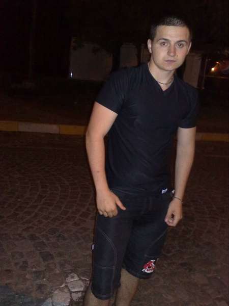 Ionut Madalin is on Couchsurfing! | Couchsurfing