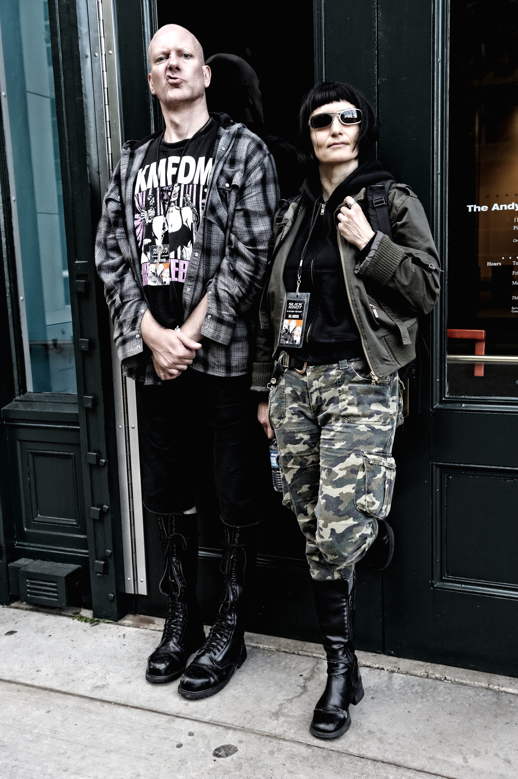 Mona Mur – Interview – DARKER SIDE OF MUSIC – ONLINE MUSIC NEWS