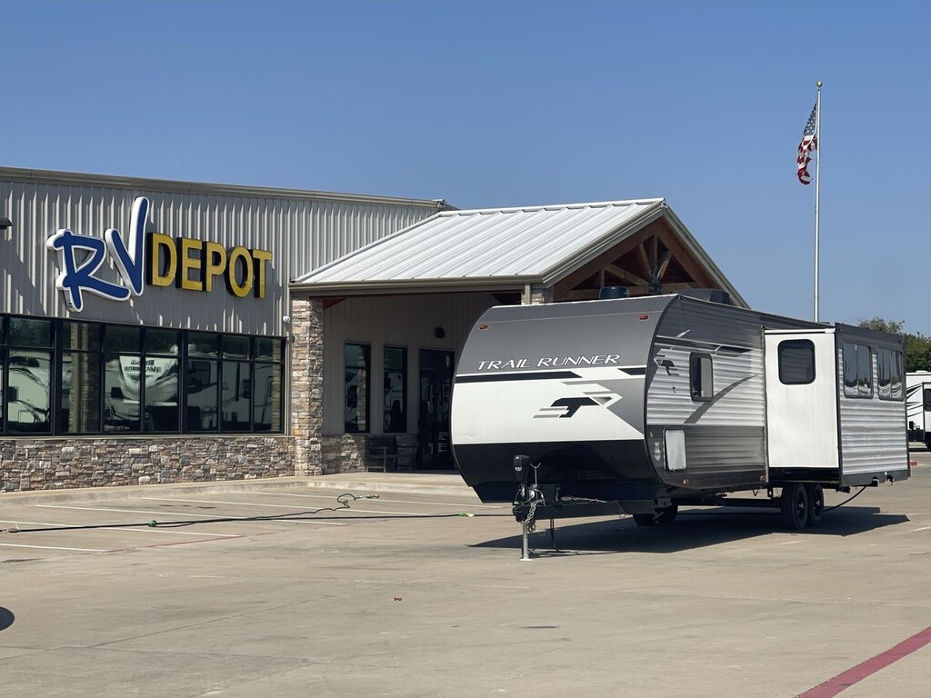 2023 HEARTLAND TRAIL RUNNER 31DB for sale in Cleburne TX 5SFEB3722PE517948