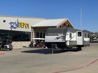 2023 HEARTLAND TRAIL RUNNER 31DB for sale in Cleburne TX 5SFEB3722PE526343