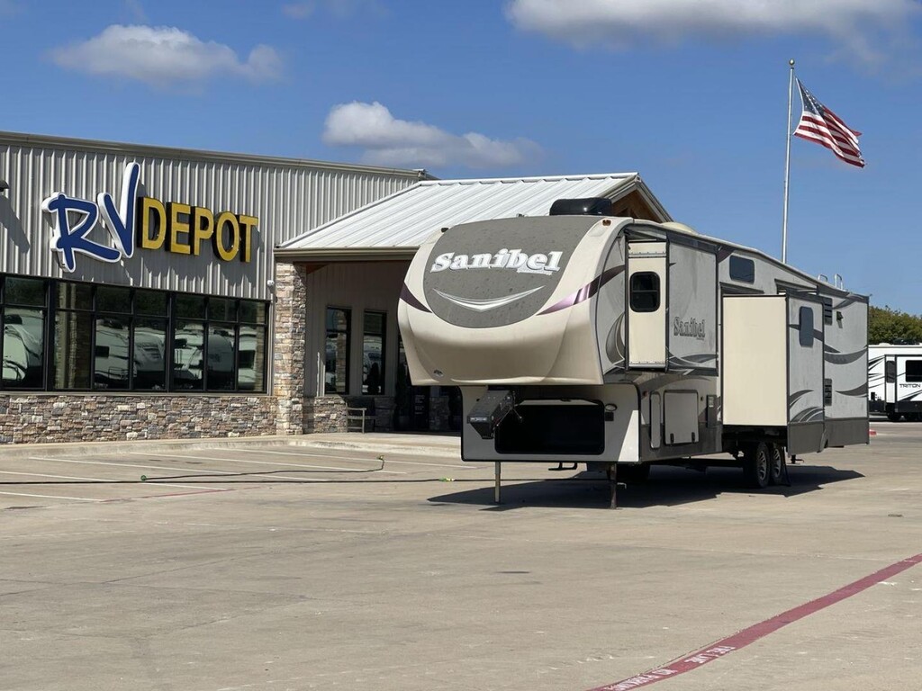 2015 FOREST RIVER SANIBEL 38QB for sale in Cleburne TX 5ZT3SN3B4FG800008