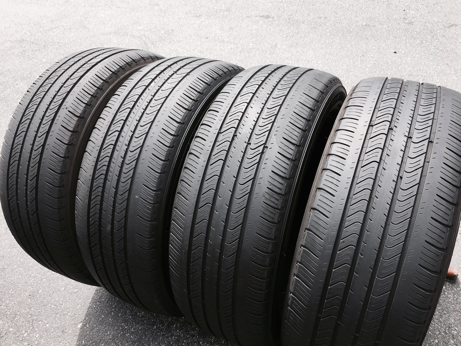 4 USED TIRES 215/55R17 Michelin PRIMACY MXV4 WITH 50% TREAD LIFE