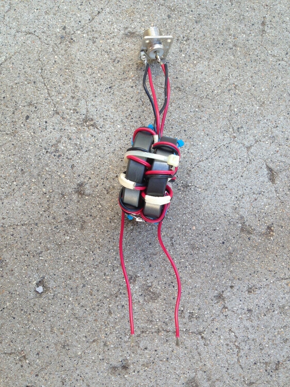 50:200 ohm (4:1) Dual Core Current Balun Kit, 1-55 MHz, 1500 watts PEP ...