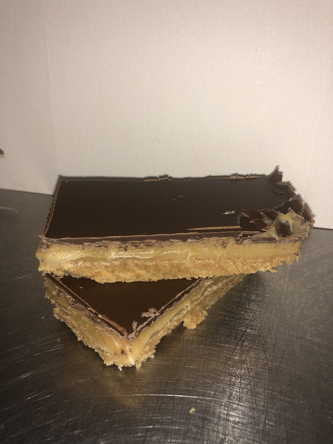 Millionaire Caramel Shortcake (2 slices)