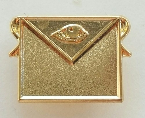 MASTER MASON APRON MASONIC LODGE LAPEL PIN GOLD