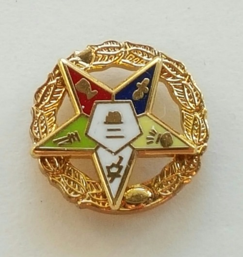 ORDER OF EASTERN STAR WITH WREATH WRAP AROUND LAPEL PIN