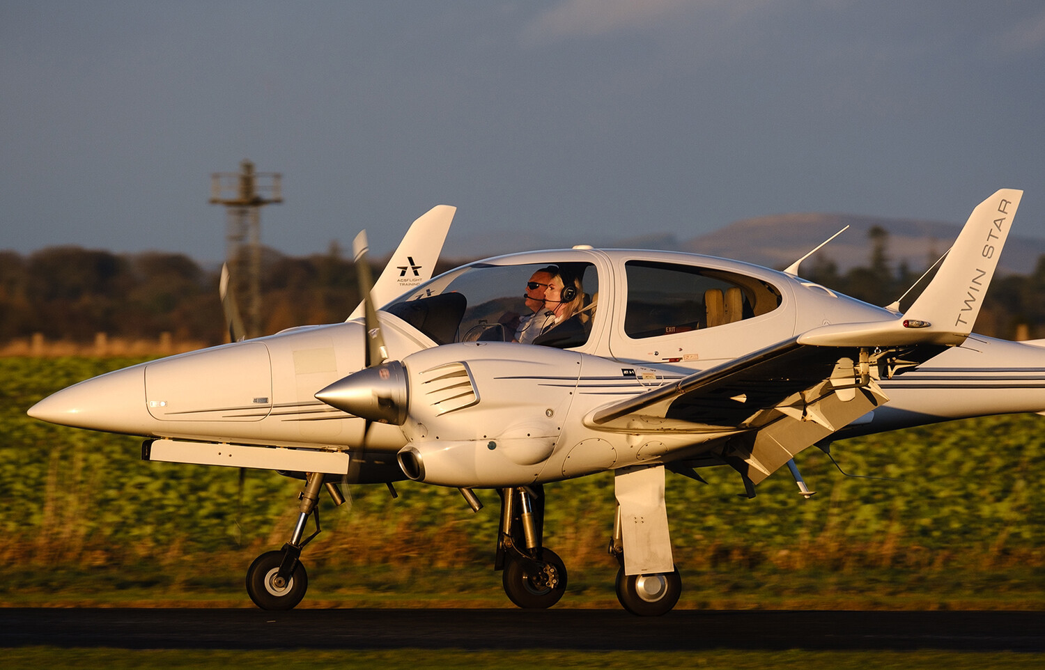 Diamond DA42 Twinstar Flight Experience for Two