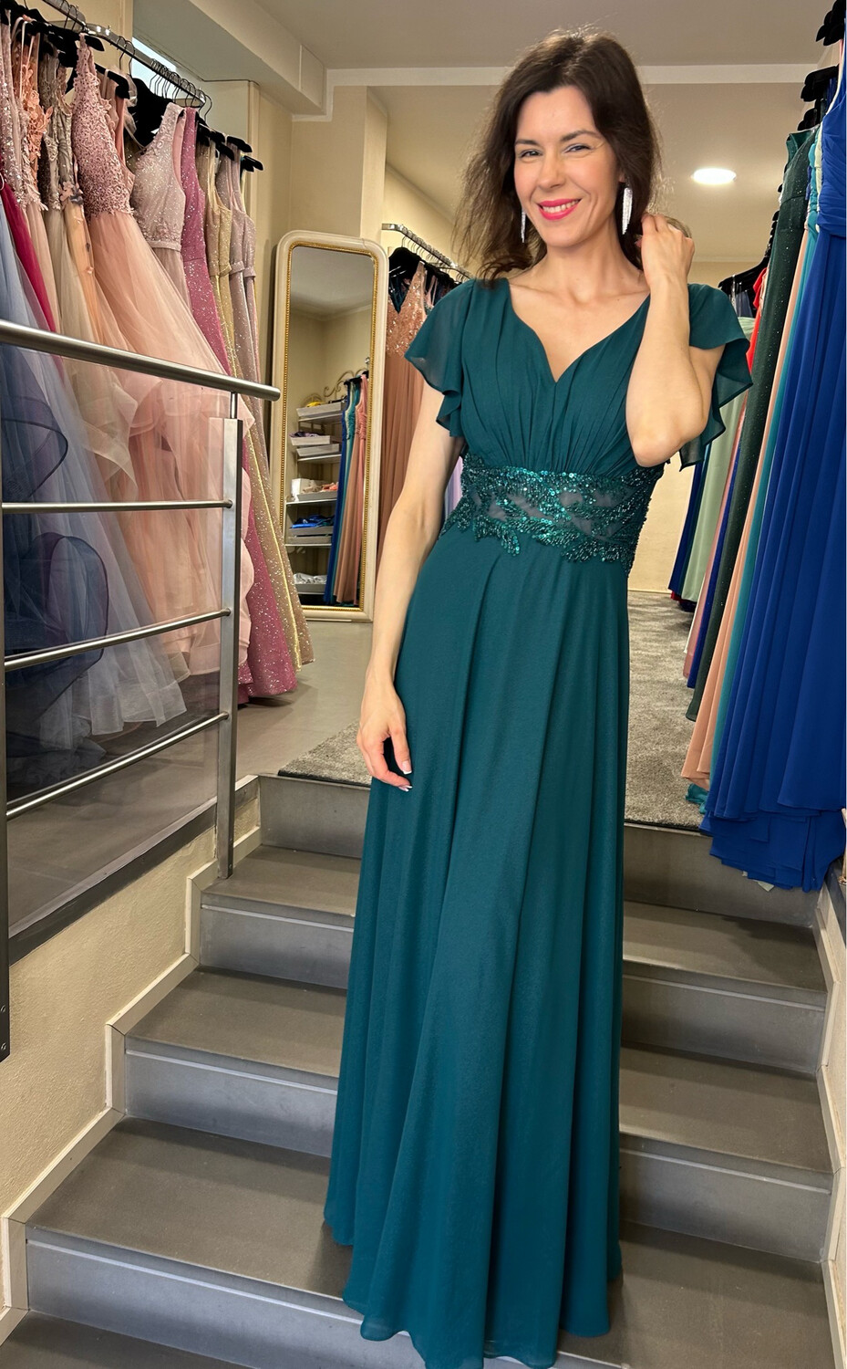 Collezione cerimonia abito applicazioni