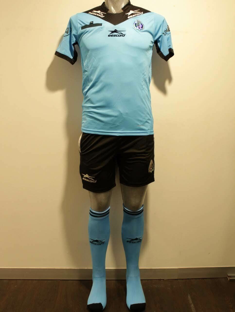 UNIFORME DE ARBITRO EESCORD