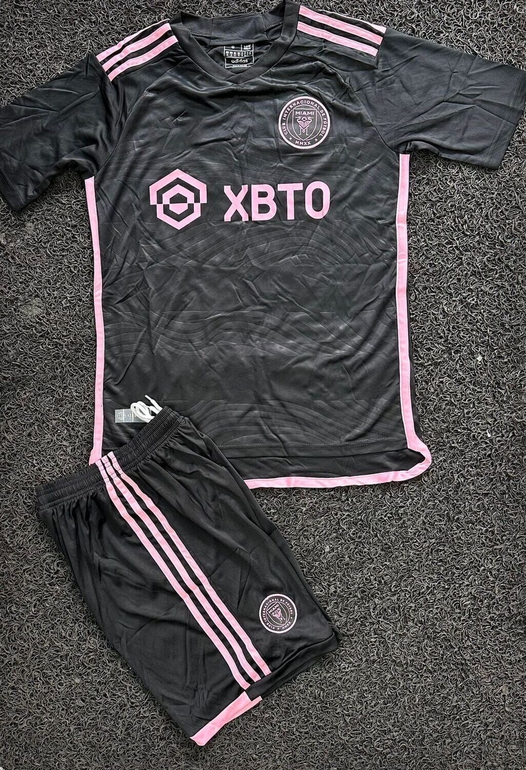 UNIFORME CLON INTER DE MIAMI VISITA