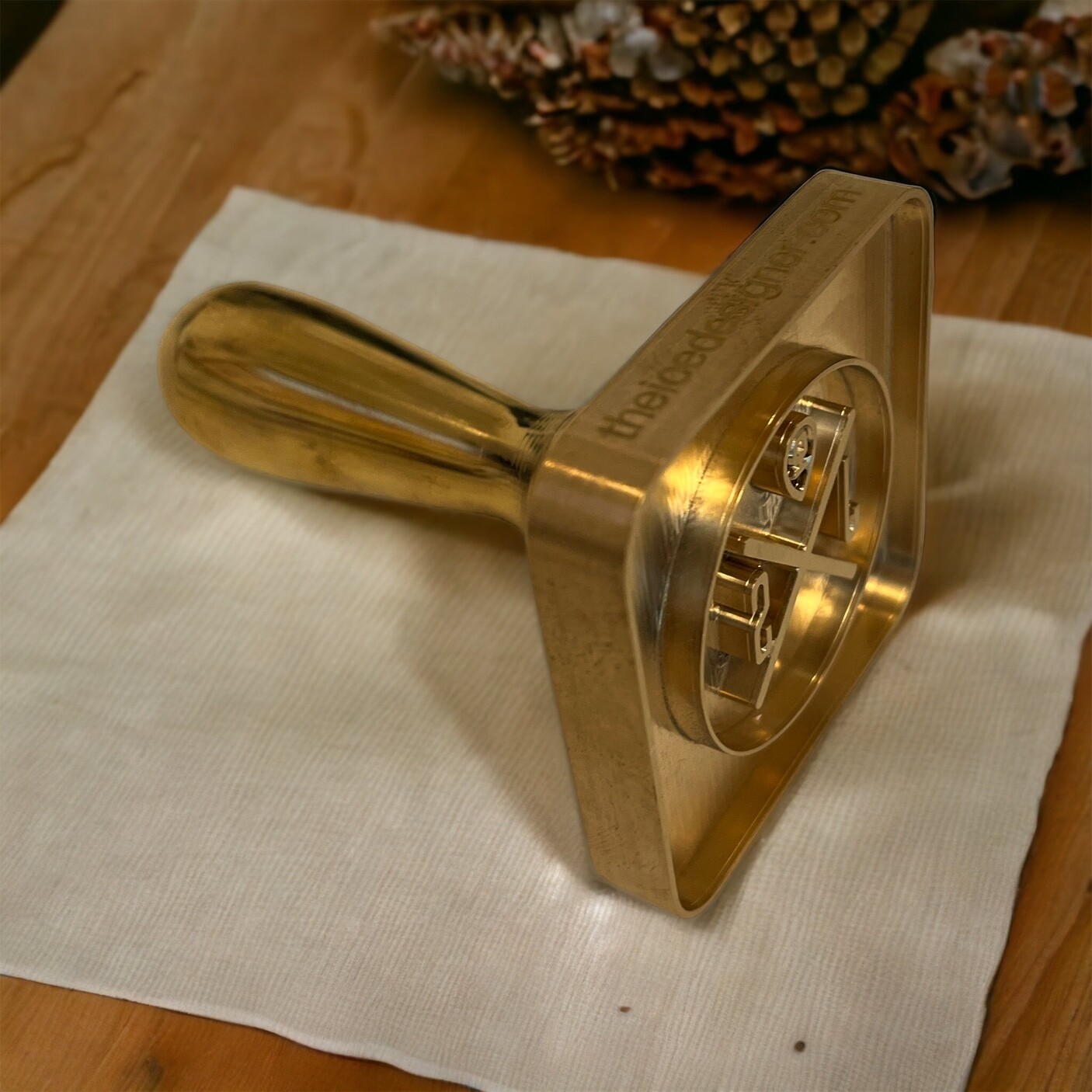 The Ice Designer™ Handheld Stamp (Customized) - Design Cuts Into The Ice