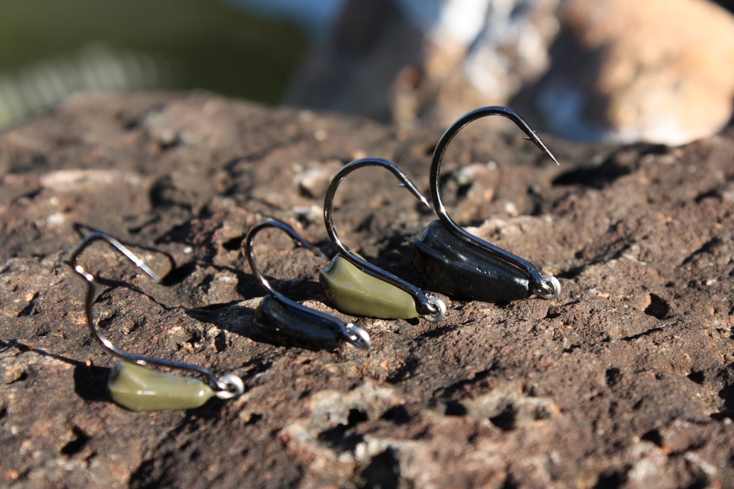 Wack-A-Sack Size 4/0 Round Bend, 3/8 oz. Black – Store