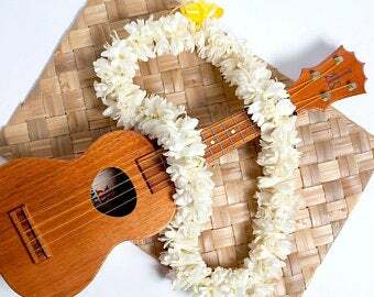 FUNERAL LEIS AND SYMPATHY LEIS