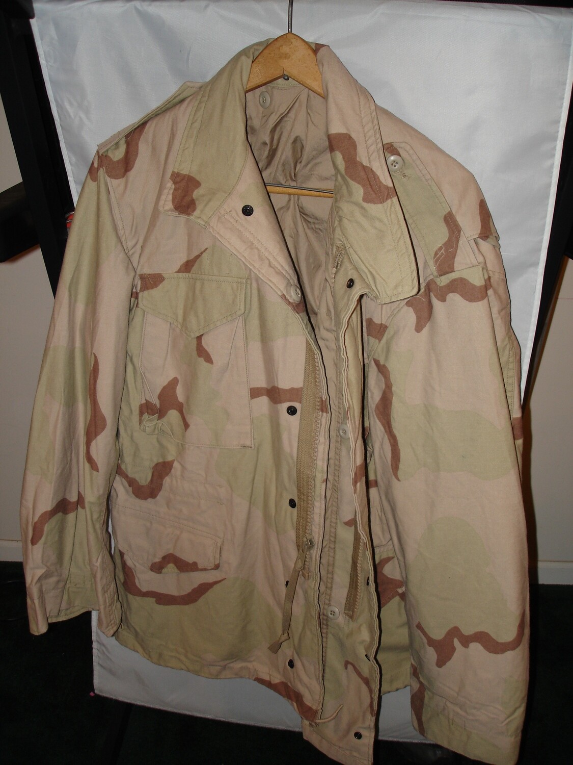 Army M65 Field Jacket-Desert Combat Uniform (DCU)