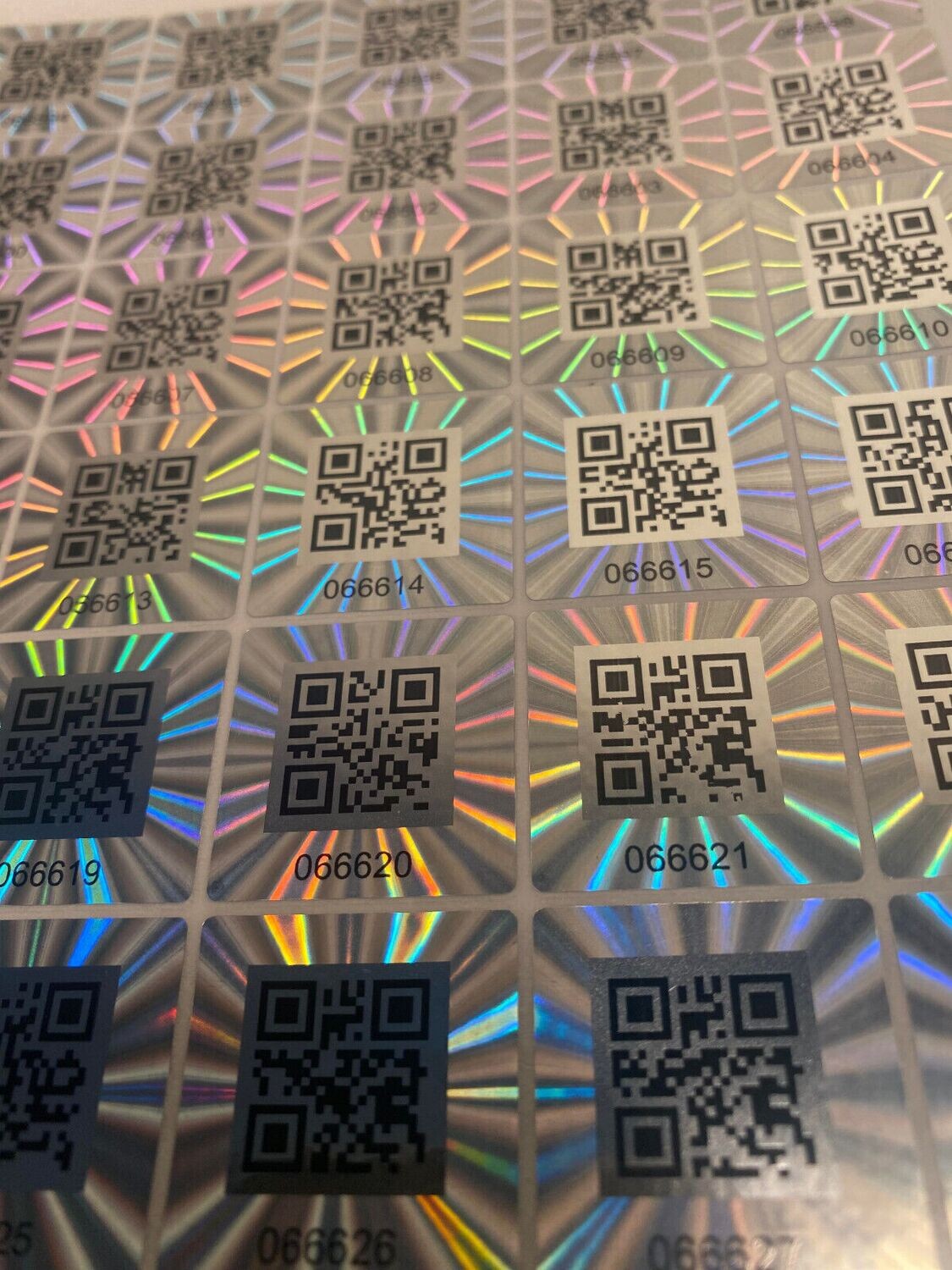 1 Inch Square Tamper Evident Hologram Label Numbered QR Code