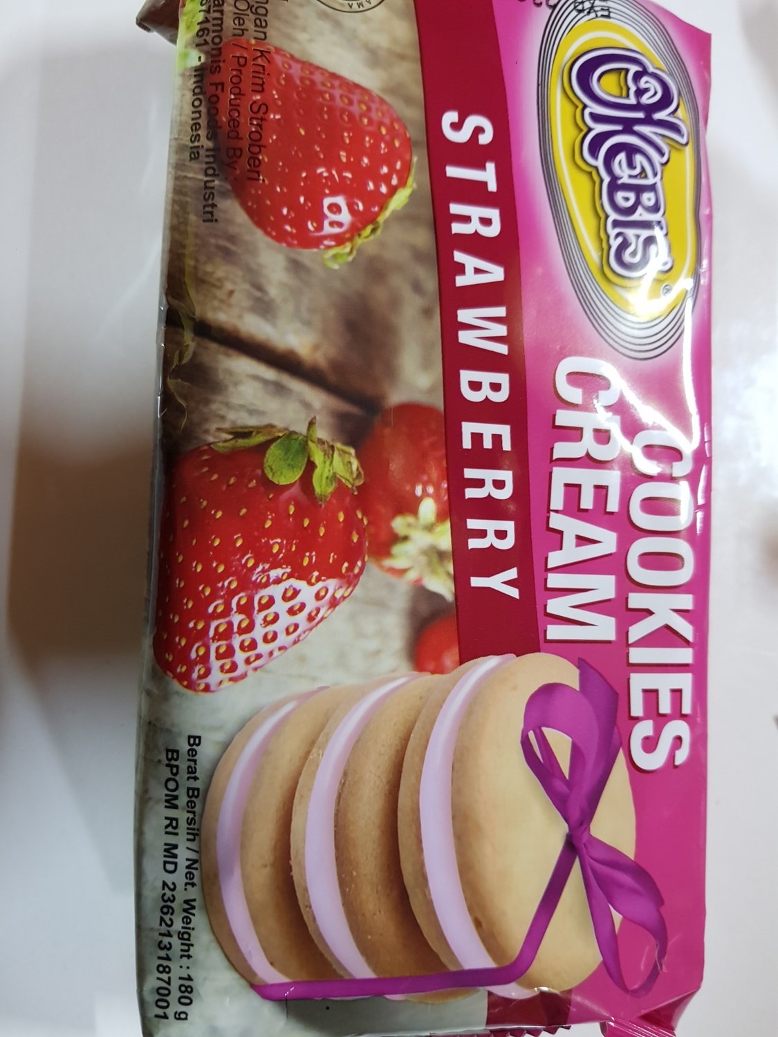 Roti cookies cream strowbery