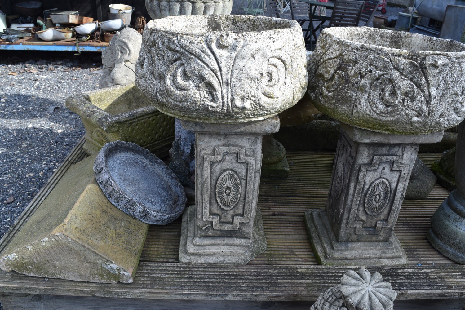 Rounded Planter on Column