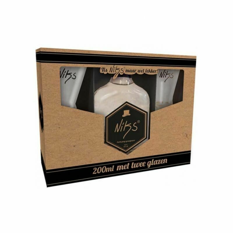 Niks jonge jenever cadeau met 2 glaasjes