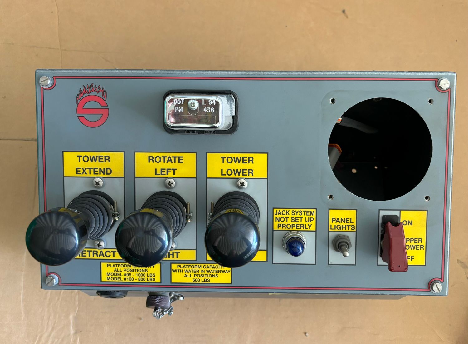 CONTROL BOX - Upper Platform 95/100