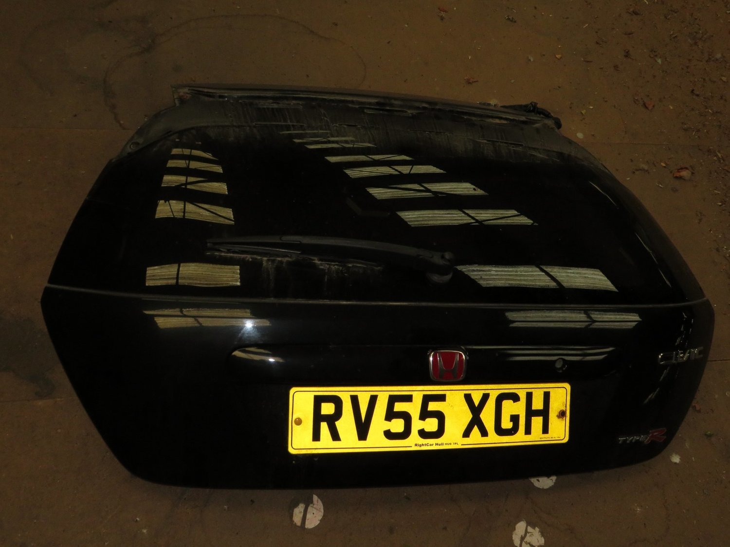 Civic Type R EP3 Black boot With Tinted rear Glass from a Prem Car