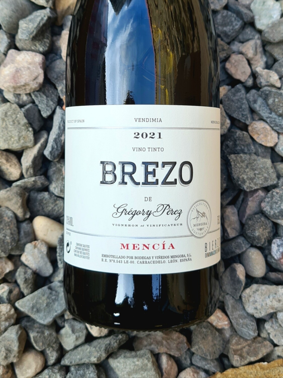 Bodegas Mengoba 'Brezo' Mencia 2022 - de Burgh Wine Merchants online ...