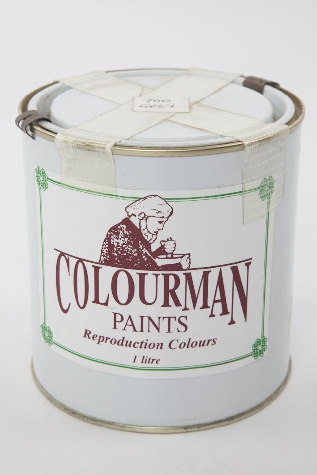 1 litre of Colourman Chalk Paint (approx 13m2 coverage)
