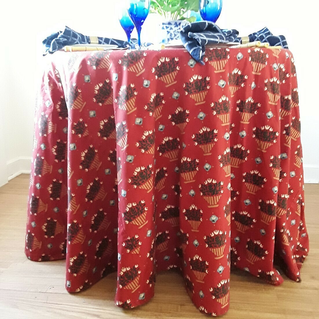 Vintage Custom Red Floral Print Round Fabric Tablecloth 97" Diameter