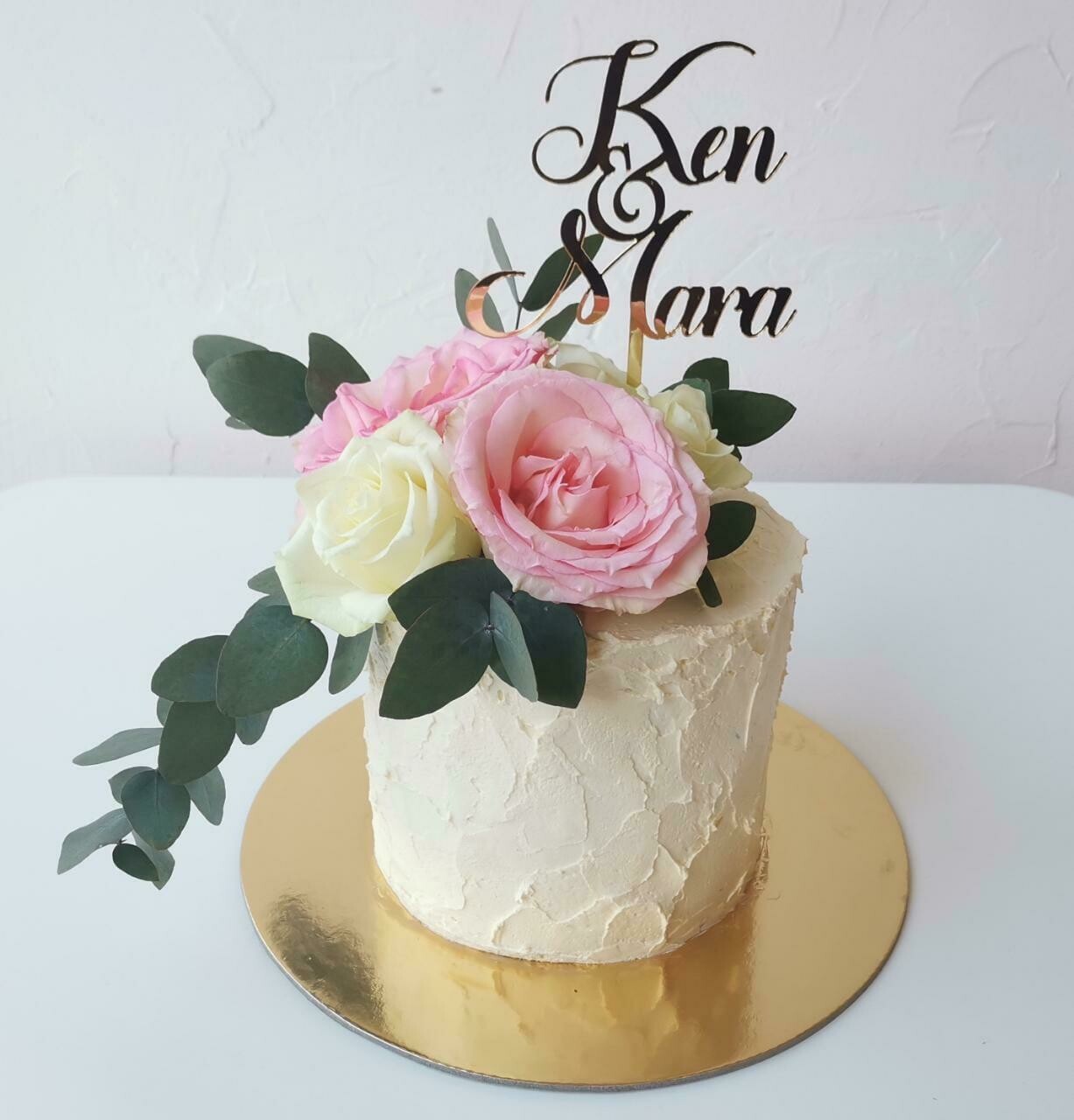 Mini 10 x 10cm Flower Cake