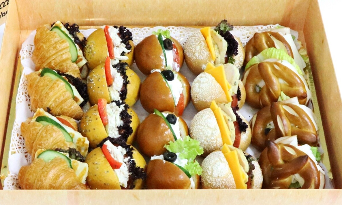 Mini Bite Delight - 24 Pcs