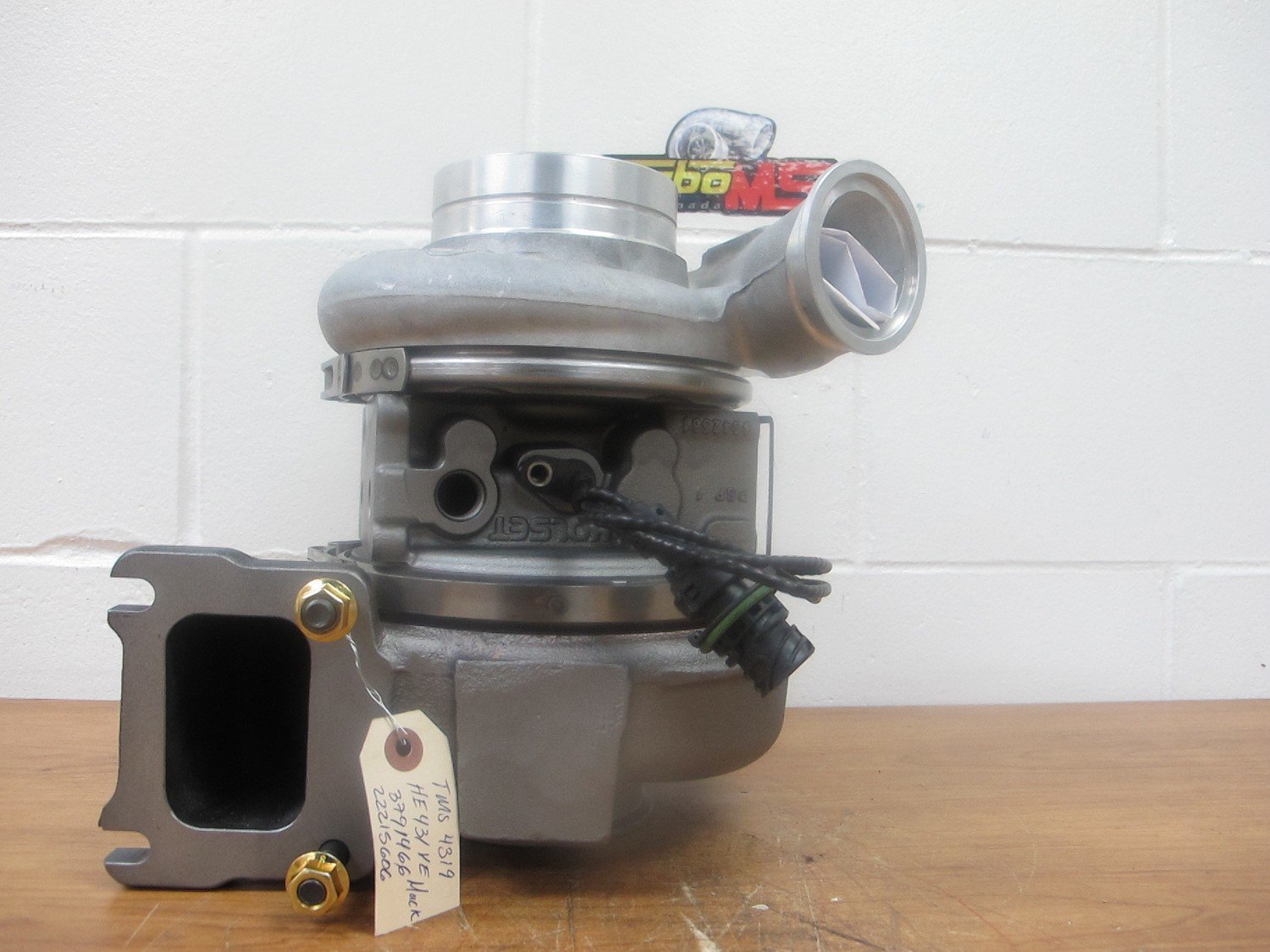 Mack MP8 rebuilt turbocharger - HE451VE