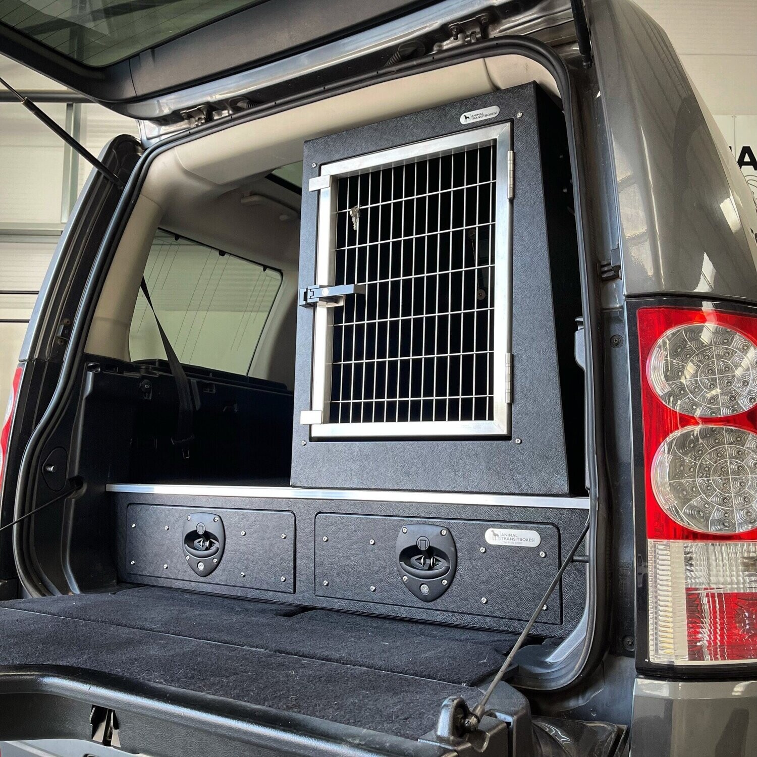Land Rover Discovery 4 Single Dog Box Drawer Unit SOLD
