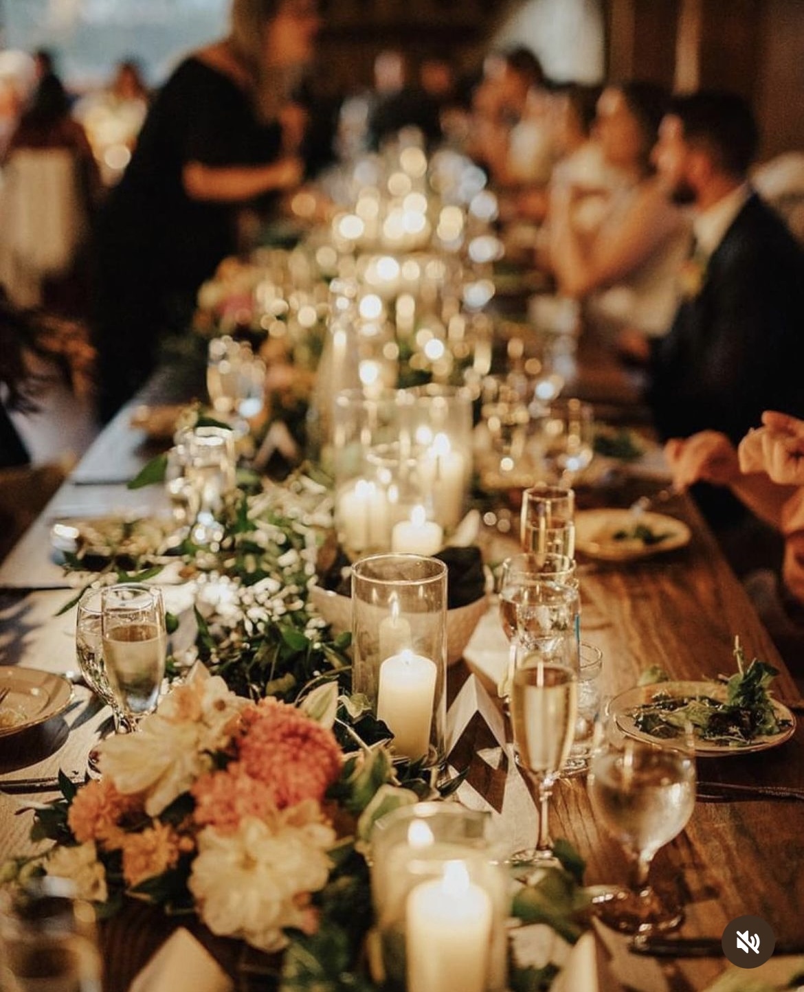 RECEPTION & GUEST TABLE DECOR