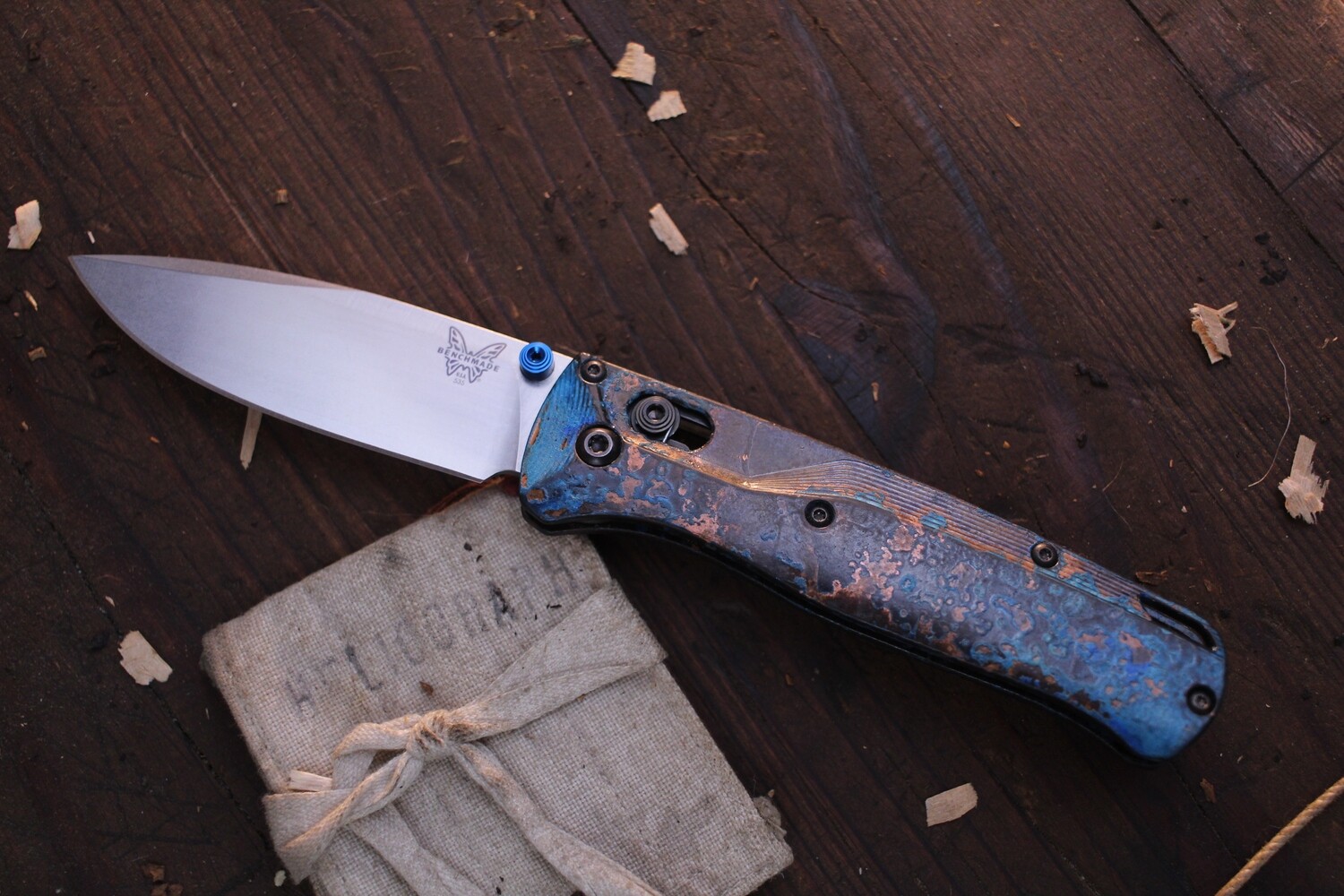 Benchmade Bugout 3.24" AXIS Lock Folder / Shipwrecked Copper Scales ...
