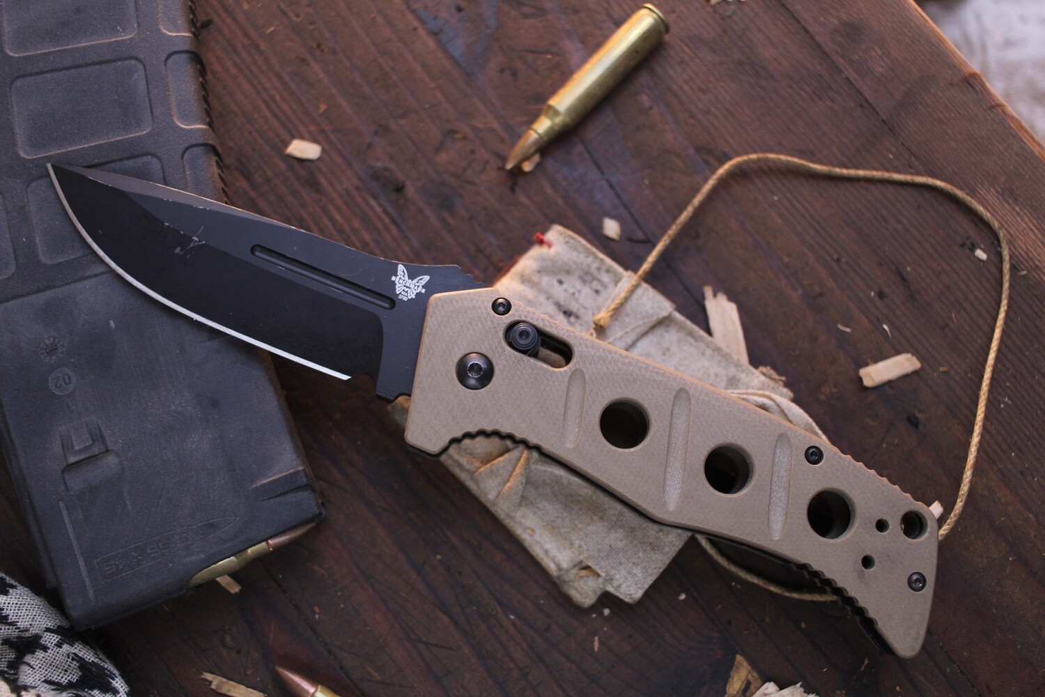 Benchmade Adamas 3.82" Automatic AXIS Knife / Black / Tan G10 ( Pre Owned )