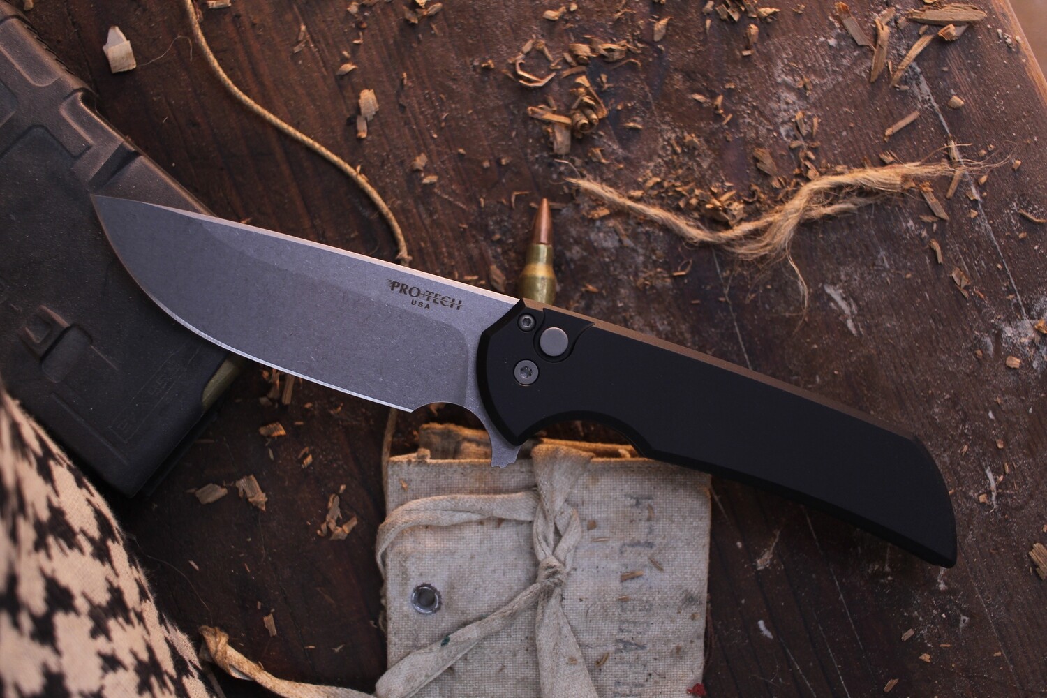 Pro-Tech Mordax 3.625" Drop Point Plunge Lock Flipper / Black Aluminum / Stonewashed CPM-Magnacut