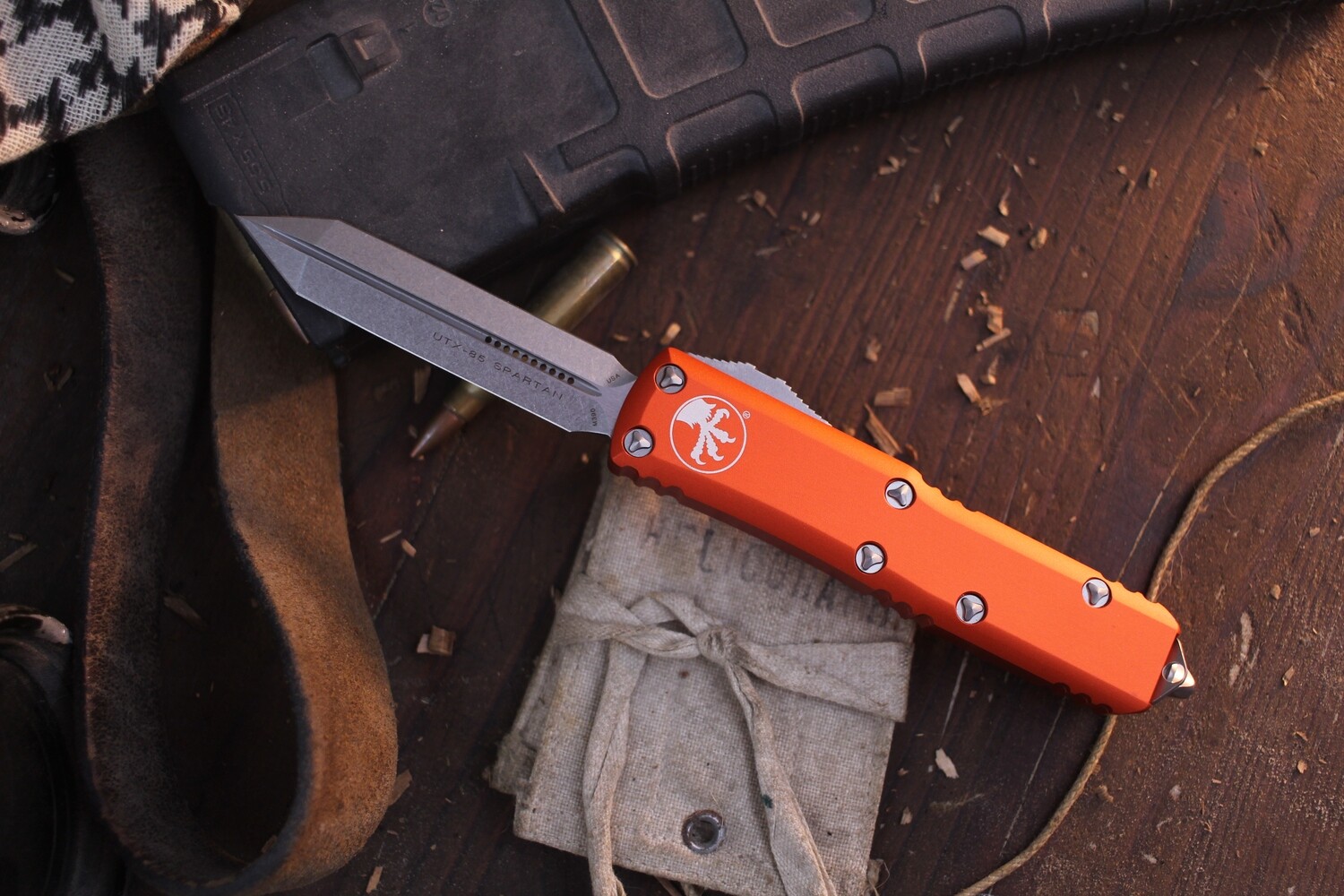 Microtech Spartan UTX-85 3.1" OTF Automatic / Orange Aluminum / Stonewashed