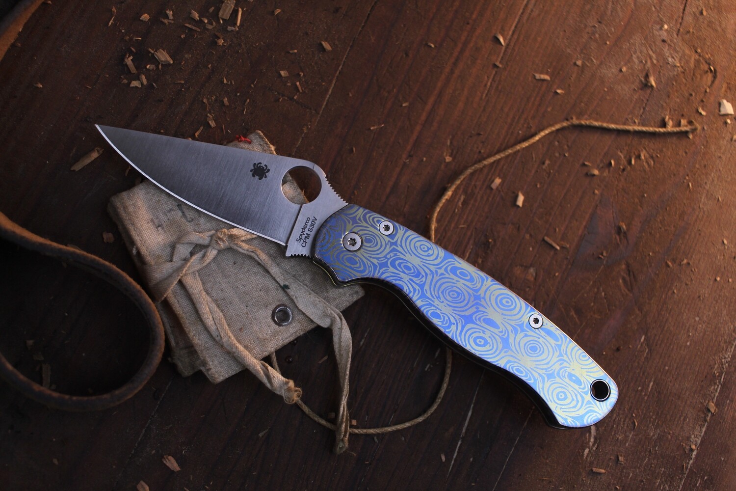 Spyderco Custom Paramilitary 2 3.44" Folding Knife / Raindrop Anodized ...