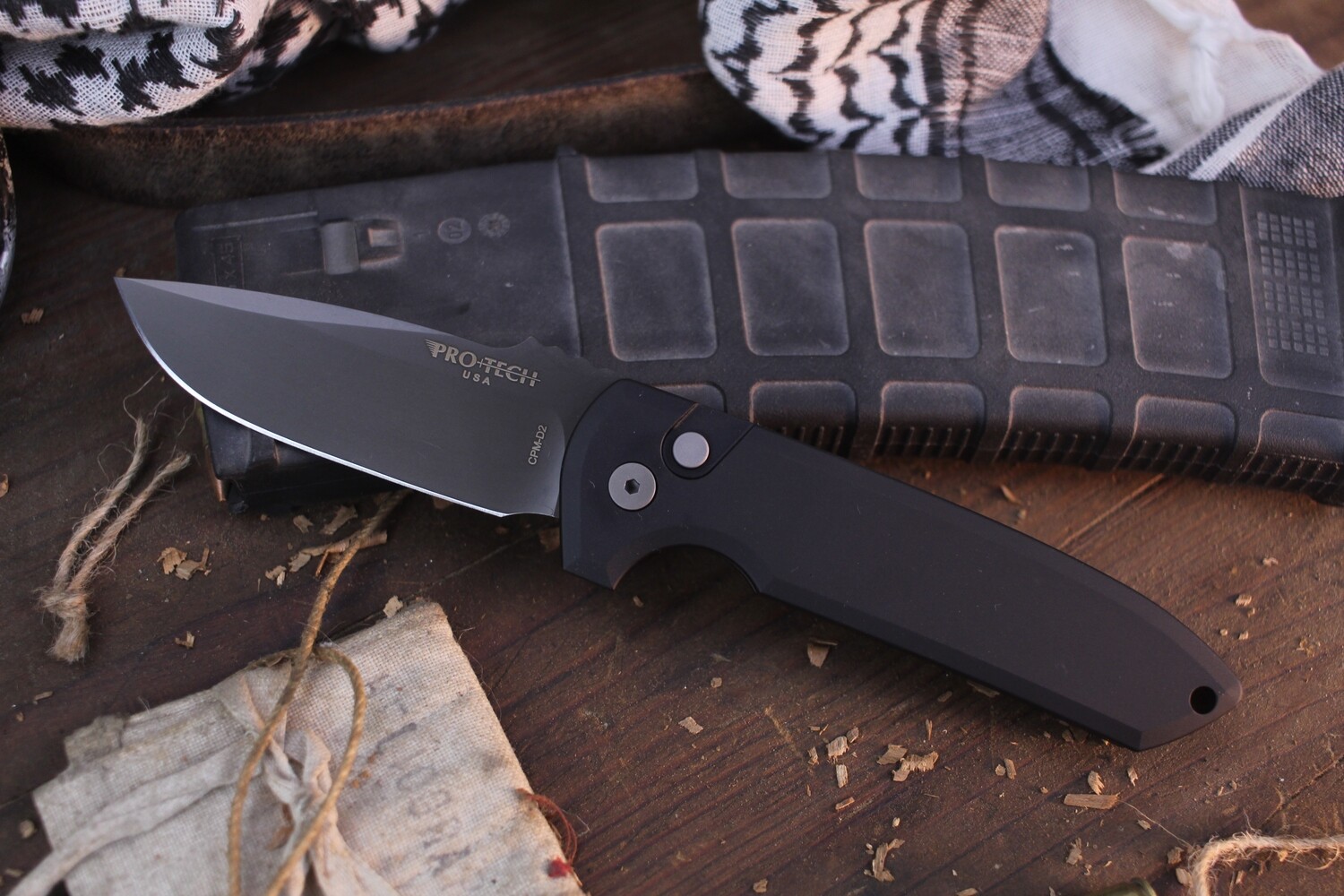 Pro-Tech Les George Rockeye 3.375" AUTO Button Lock Folder / Black ...