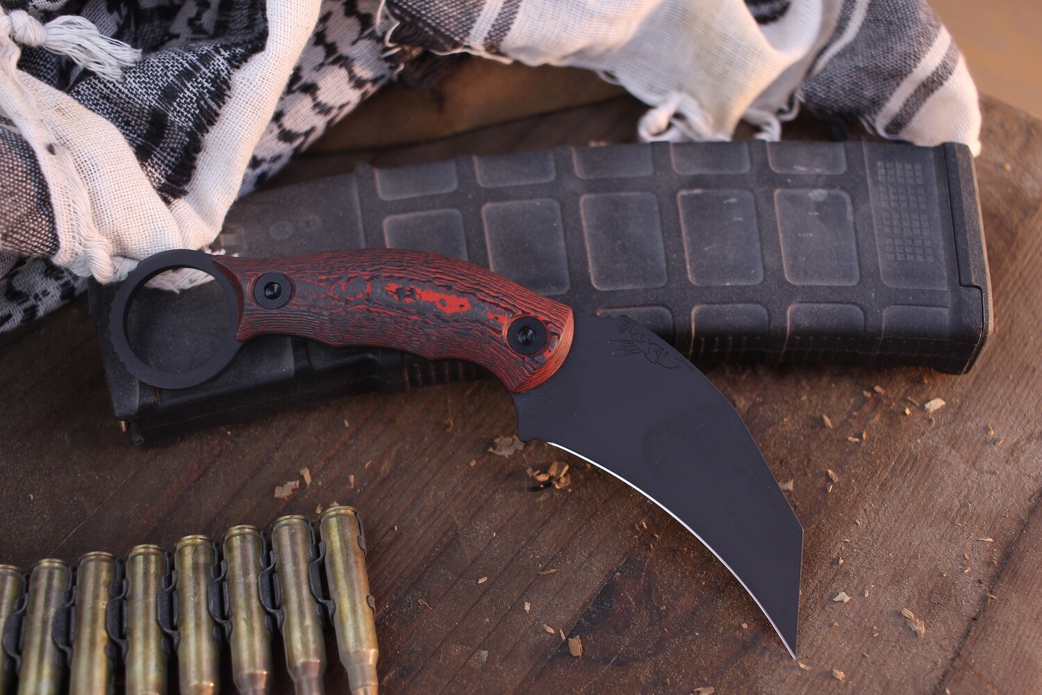 Half Face Blade Karambito 3" Fixed Blade / Lava Flow Carbon Fiber ...