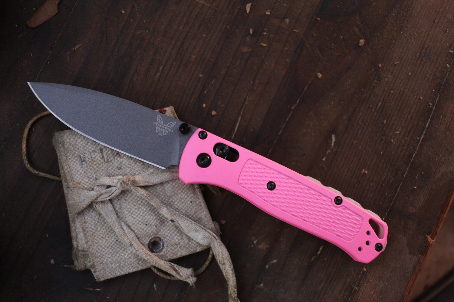 Benchmade NK Custom Bugout 3.24" AXIS Lock Folder / Pink Sherbert ...