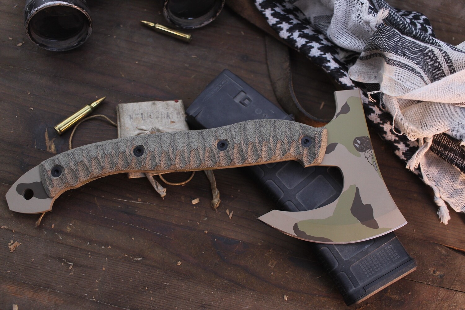 Copy of Half Face Blades Viking Hawk / Black & red Layered Micarta ...