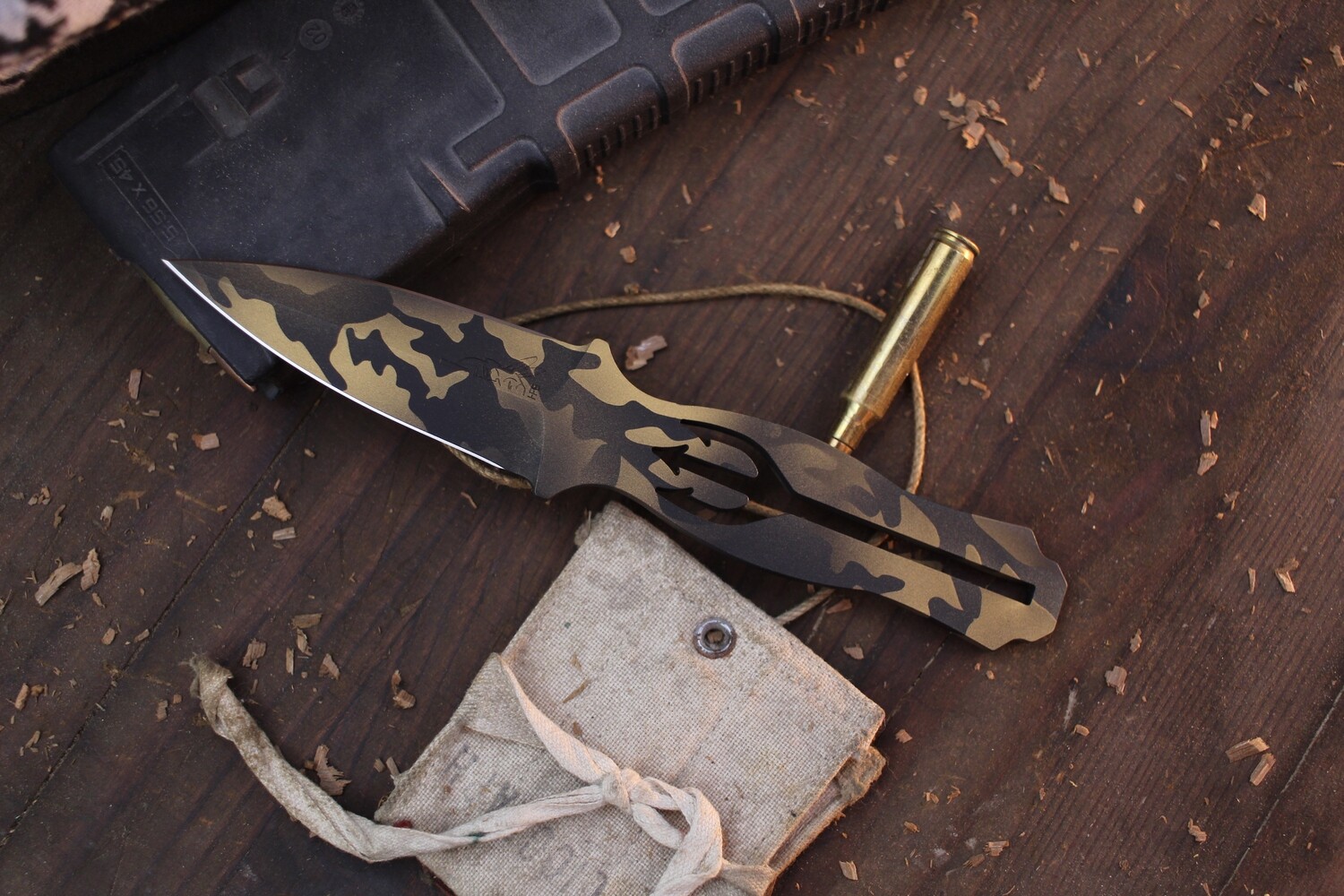 Half Face Trident 2.5" Fixed Dagger / Skeletonized / Gold Multi Cam ...