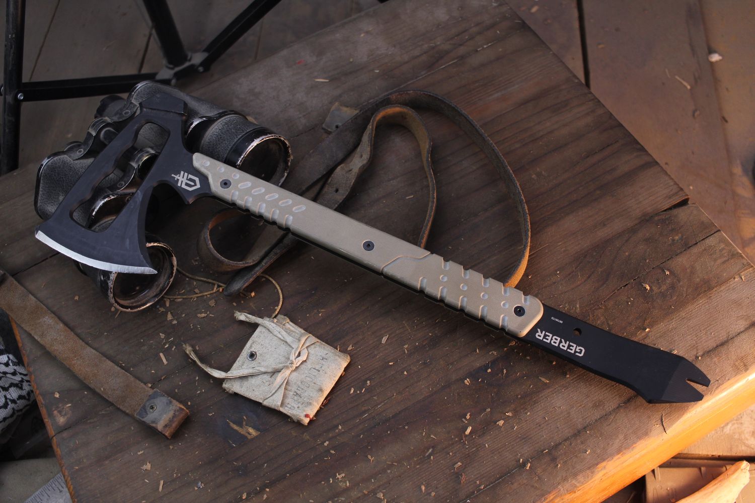 Gerber Downrange Tomahawk / Tan G10 / Black 420HC ( Pre Owned )