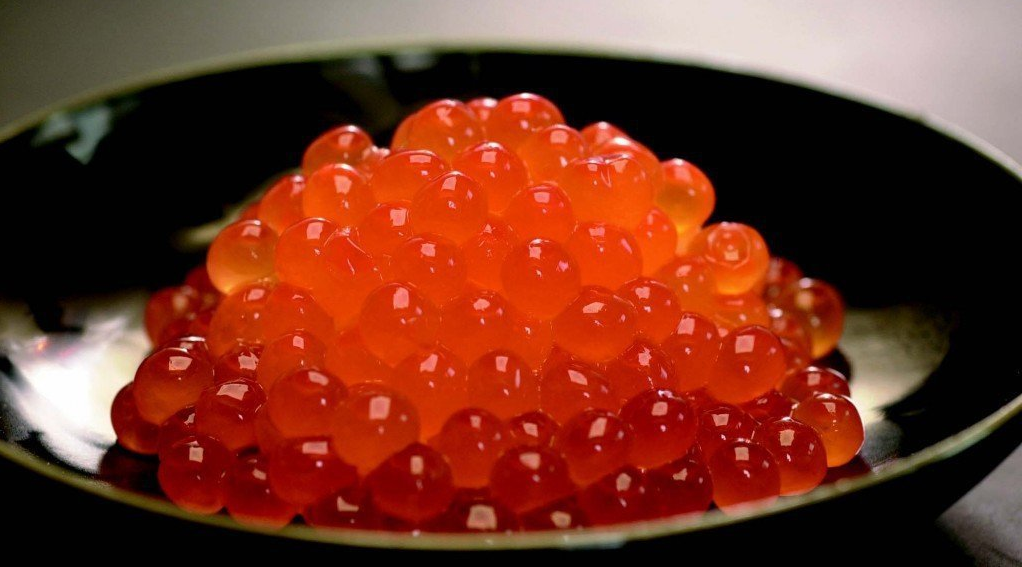 Salmon Ikura (caviar)
