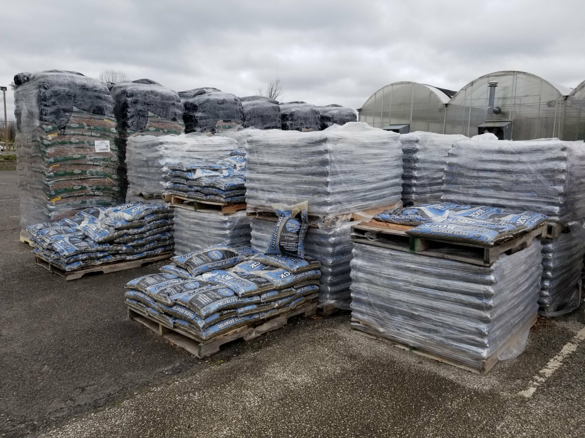 Bagged Stone / Soil / Mulch